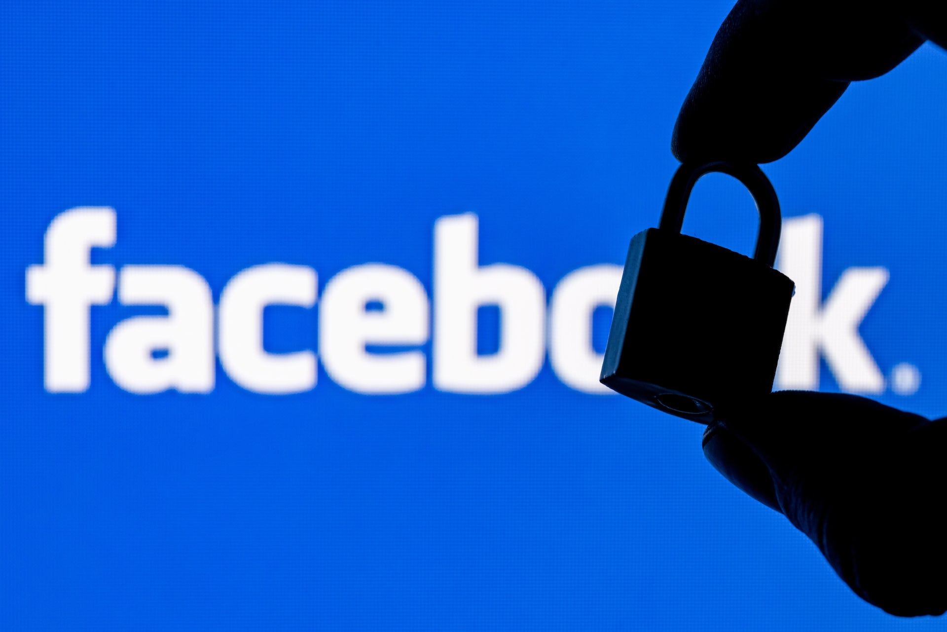 20 años de Facebook: cómo convivir con el asedio al que nos someten las ...